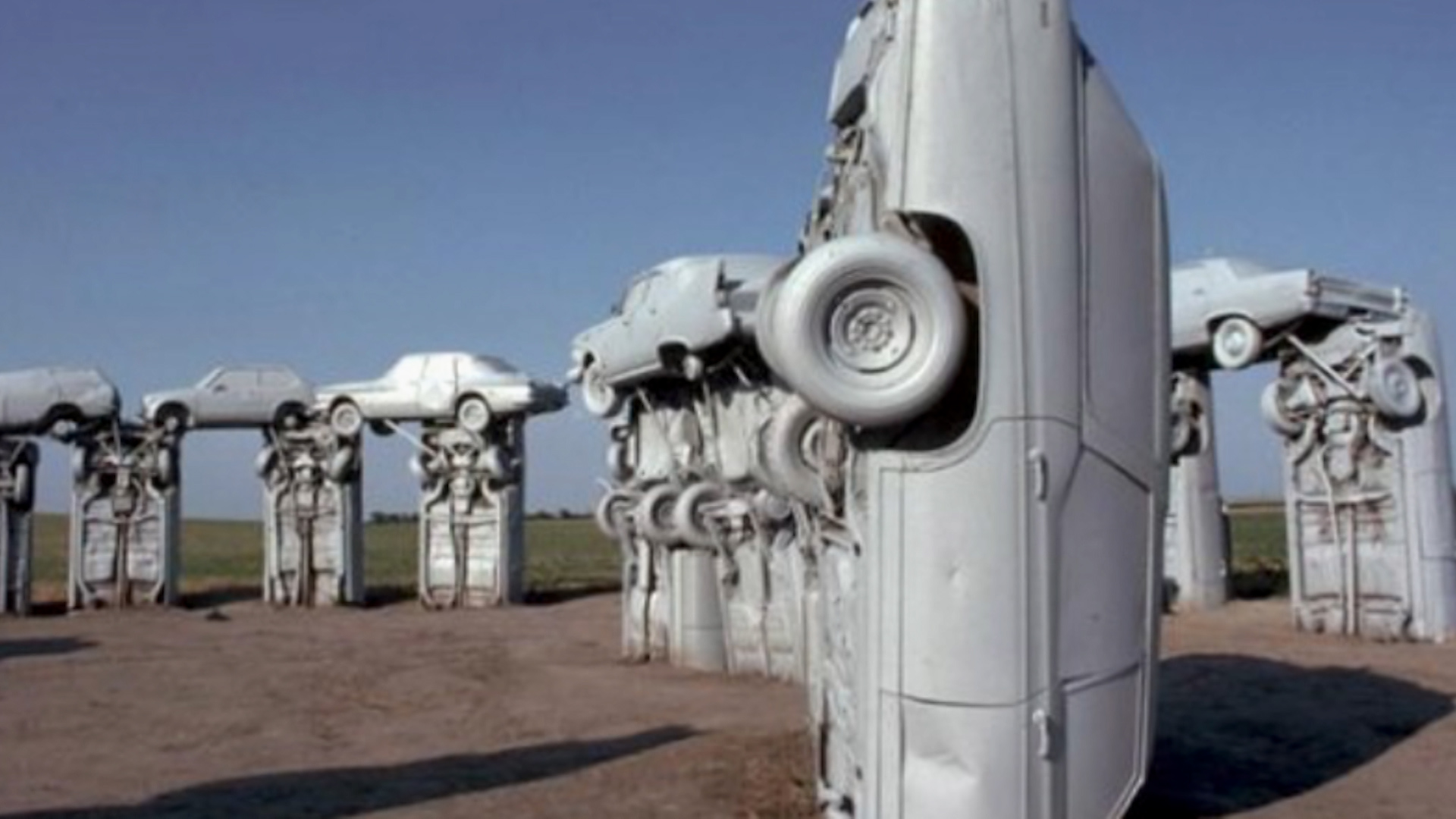 Carhenge! Like Stonehenge, But With Cars! - Teen Kids News